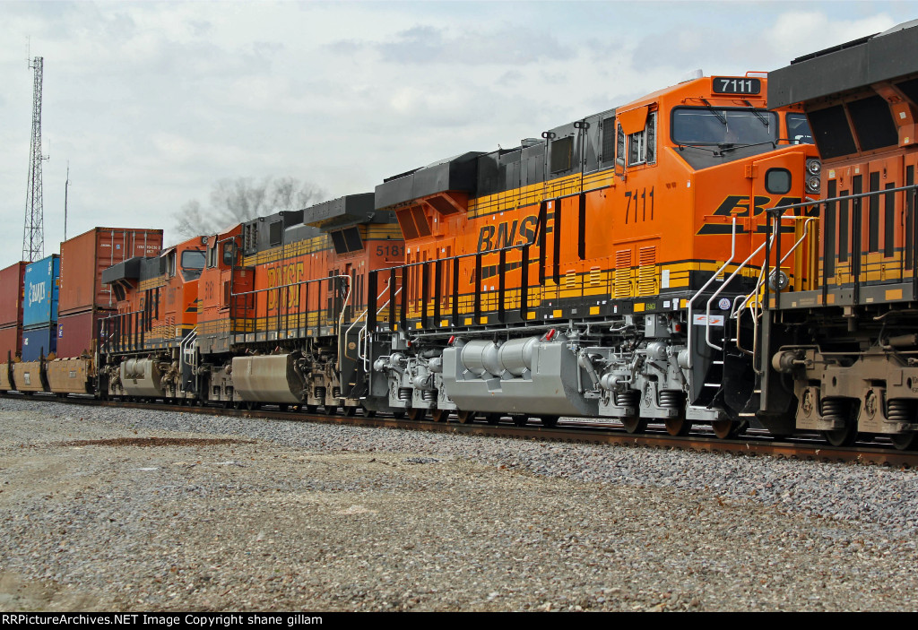 BNSF 7111 First photo OF this brand new Beast!!!!